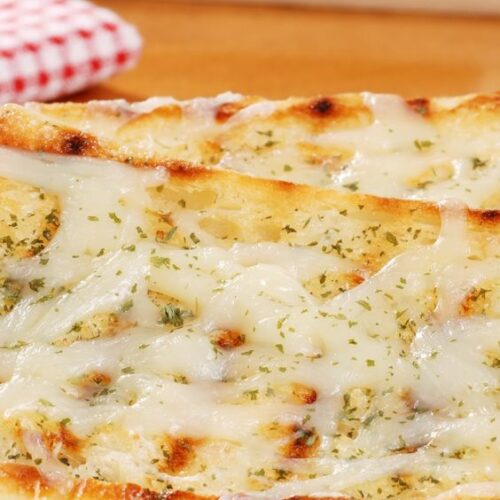 Best Garlic Cheese Bread (Quick and Easy) - Nesting Lane Indulge